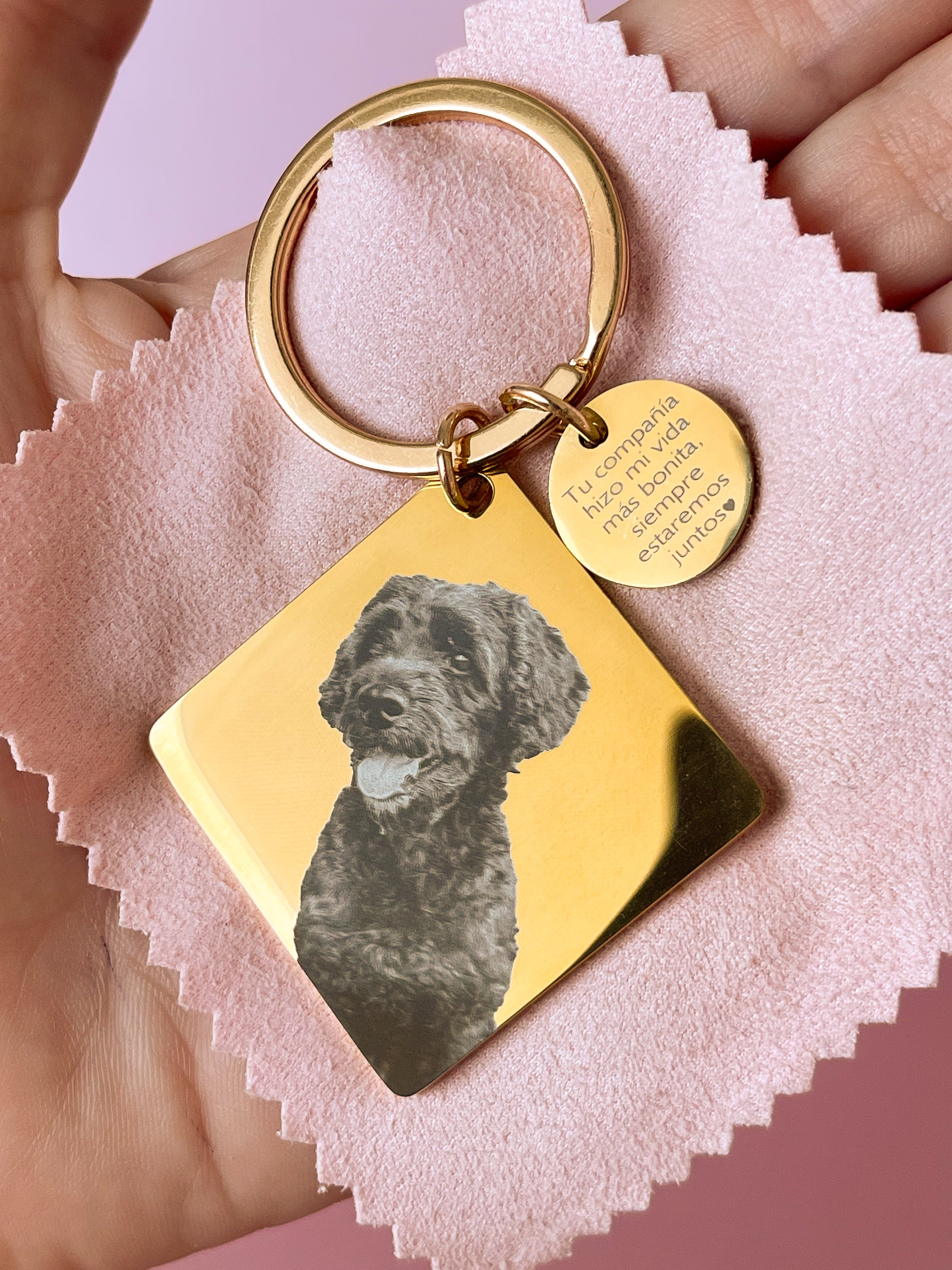 Llaveros grabados – Lúa by DZM